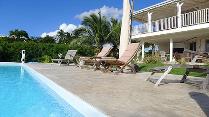 Appartement De Charme Dans Villa Avec Piscine - Saint-François