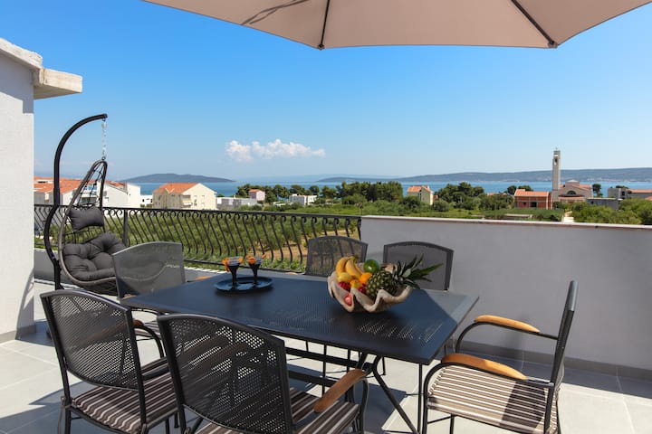 Royal View Apartment 4* - Croatia