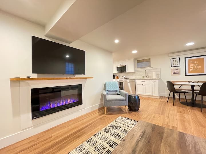 Wwu | Downtown Bellingham | Electric Fireplace - Bellingham