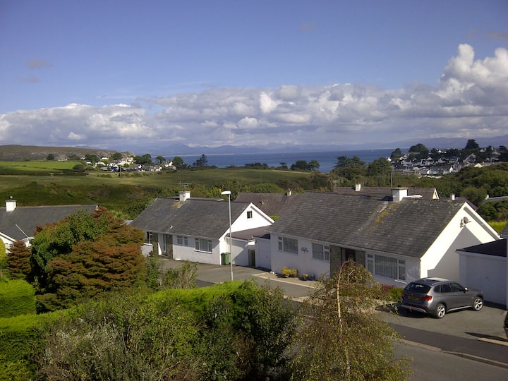 Family Holiday Home In Abersoch - Abersoch