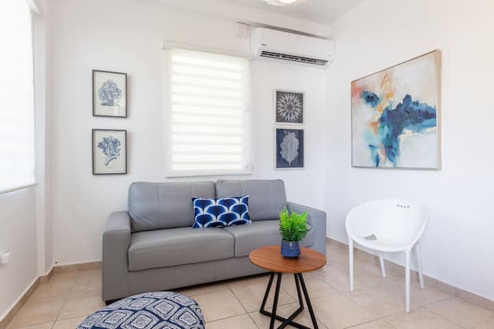 Bright With Balcony –Walk To Beach & Loíza Street! - San Juan, Puerto Rico
