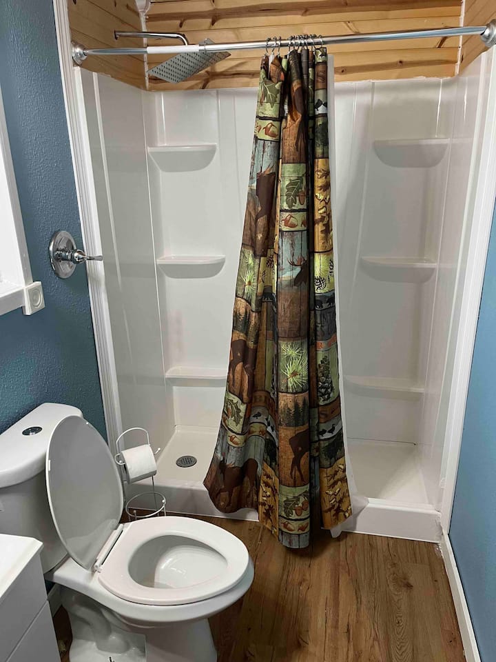 Now Available! Relax Here! Hotel Room Size! - Three Rivers State Park, Sneads