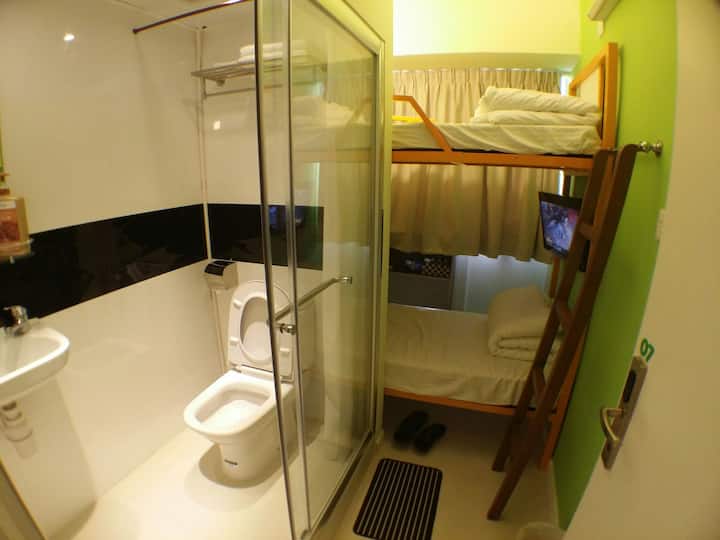 B3 Inn - Mini Bunk Beds For 2 - Hong Kong