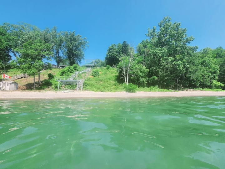 Beachfront Cottage - Port Dover Beach