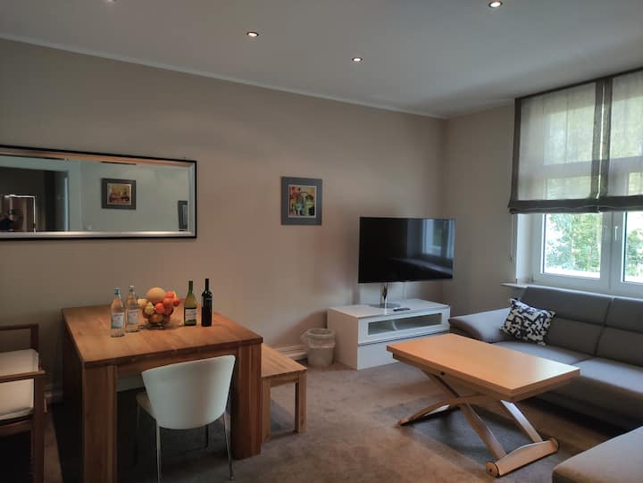 Gemütliche Große Wohnung Mit Balkon, 3 Br, 104qm - Düsseldorf