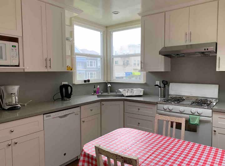 13cucsf/gg Park Private Rm N Ba. W Shared  Kitchen - San Francisco, CA