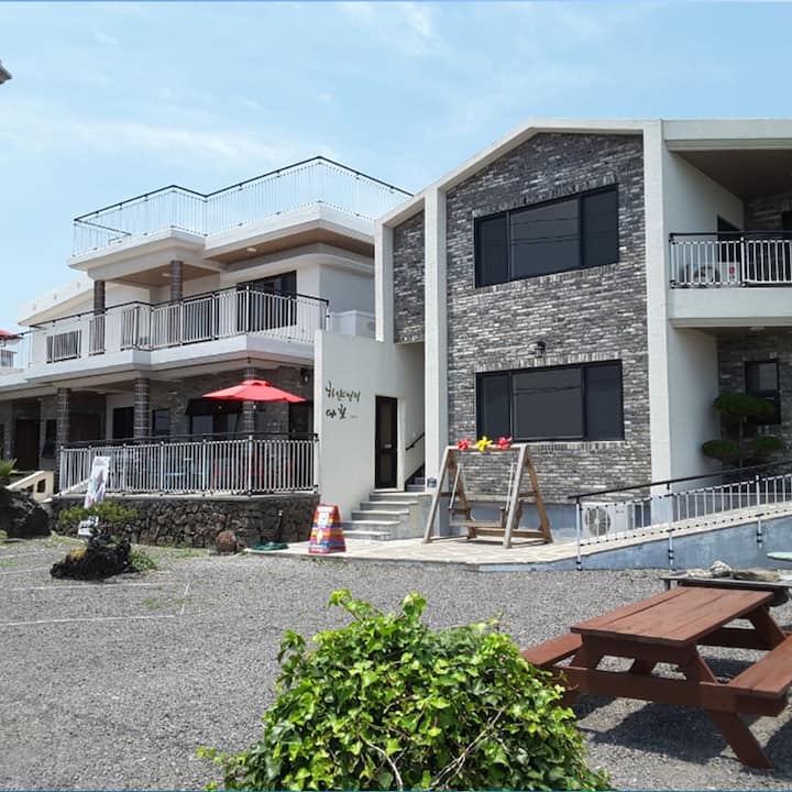 하얀언덕-202호 - South Korea