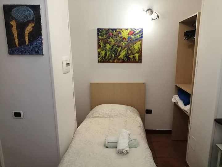Camera Singola Low-cost - Benevento