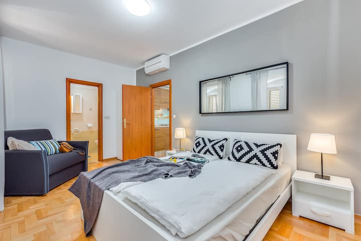 Main Street Apartment #2 - Rijeka