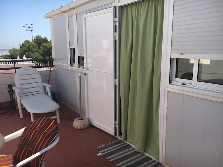 Habitación Con Baño Individual Y Terraza. - Torrevieja