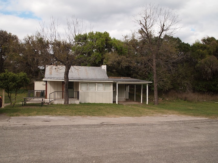 Buchanan Cabin 49 Frio River Access - Concan, TX