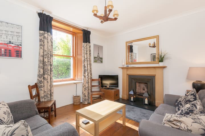 14 Best Cottages To Rent In Edinburgh, Scotland - Updated 2024 | Trip101