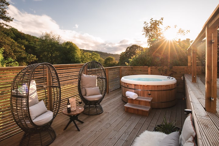 The Old Apple Store (With Hot Tub) Lee Bay, Devon - ウーラクーム