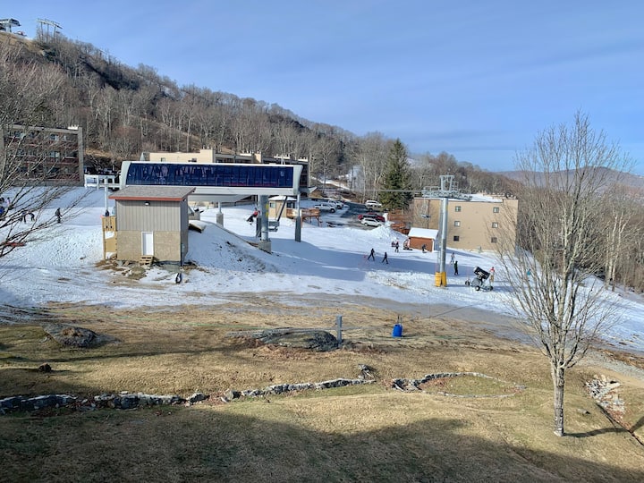 Ski-in-out Newly Remodeled 2br @Sugar Mountain - Sugar Mountain, NC