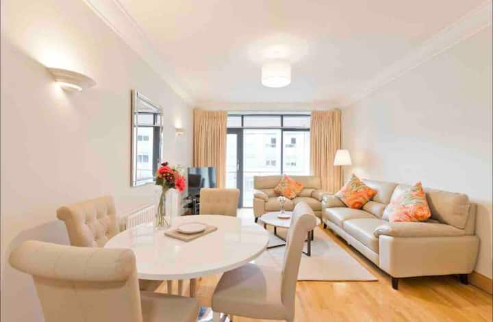 Luxury Two Bedroom Apt In Dublin - ダブリン