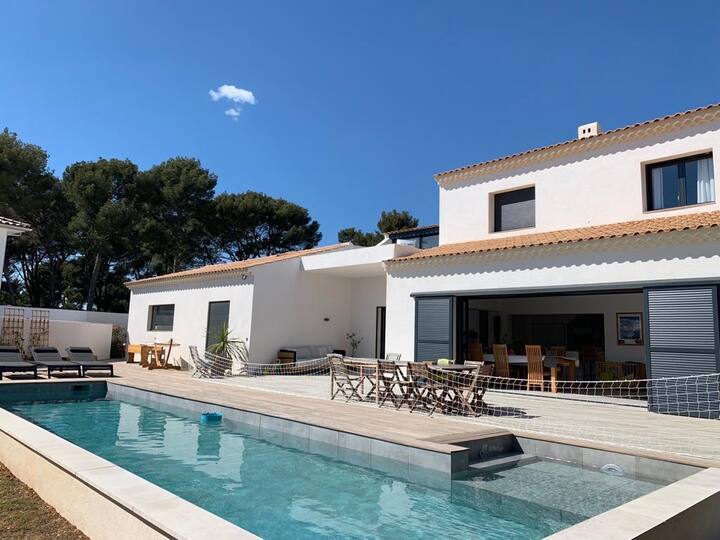 Grande Villa Avec Piscine, Plage à Pied 800m - Sanary-sur-Mer