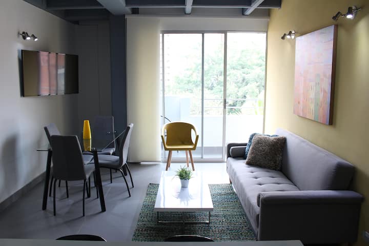 501. Spacious 3br Apt With 2 Baths And Big Balcony - Medellin, Antioquia, Colombia