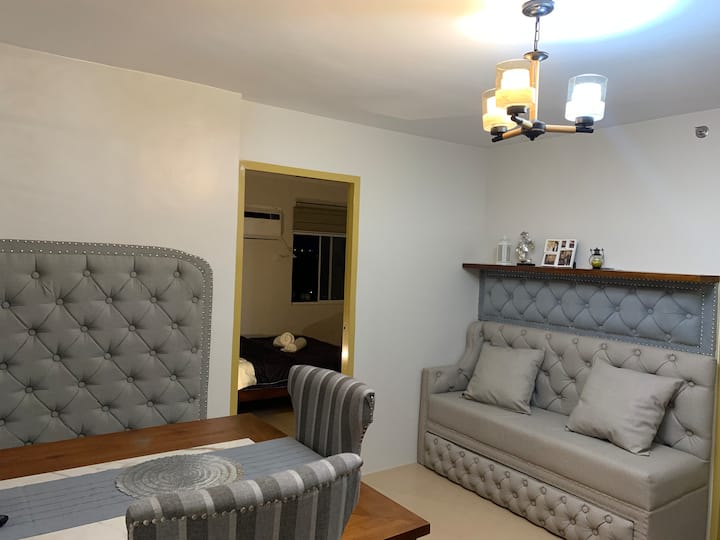 Executive 1 Bedroom Homey Condo - Iloilo City