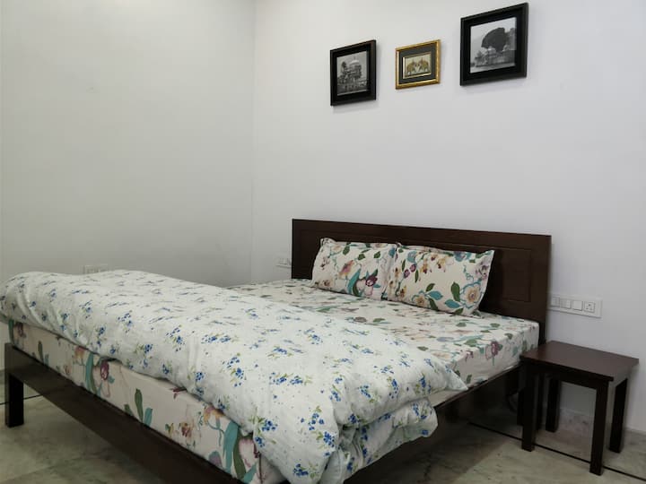 Cozy Bedroom @ Rythm House - Udaipur