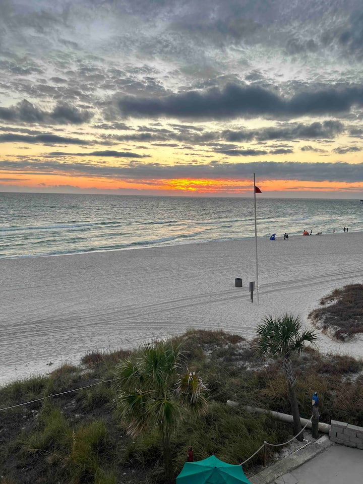 #224 Ambassador -Pets Ok - Panama City Beach, FL