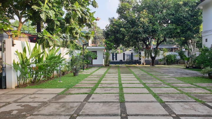 Mau Yang Mirip Ini, Cek Rumahshootingpuncak Ig - Jakarta