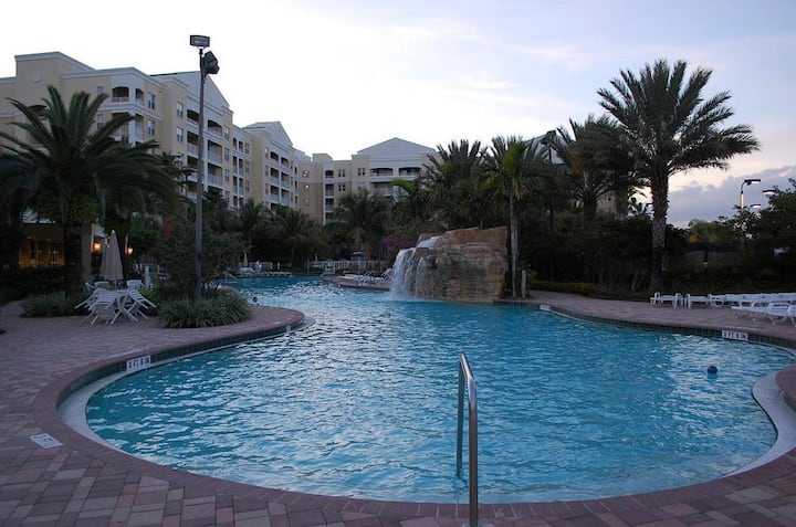 Vacation Village At Weston: 2-br Lockoff, Sleeps 8 - Sunrise, FL