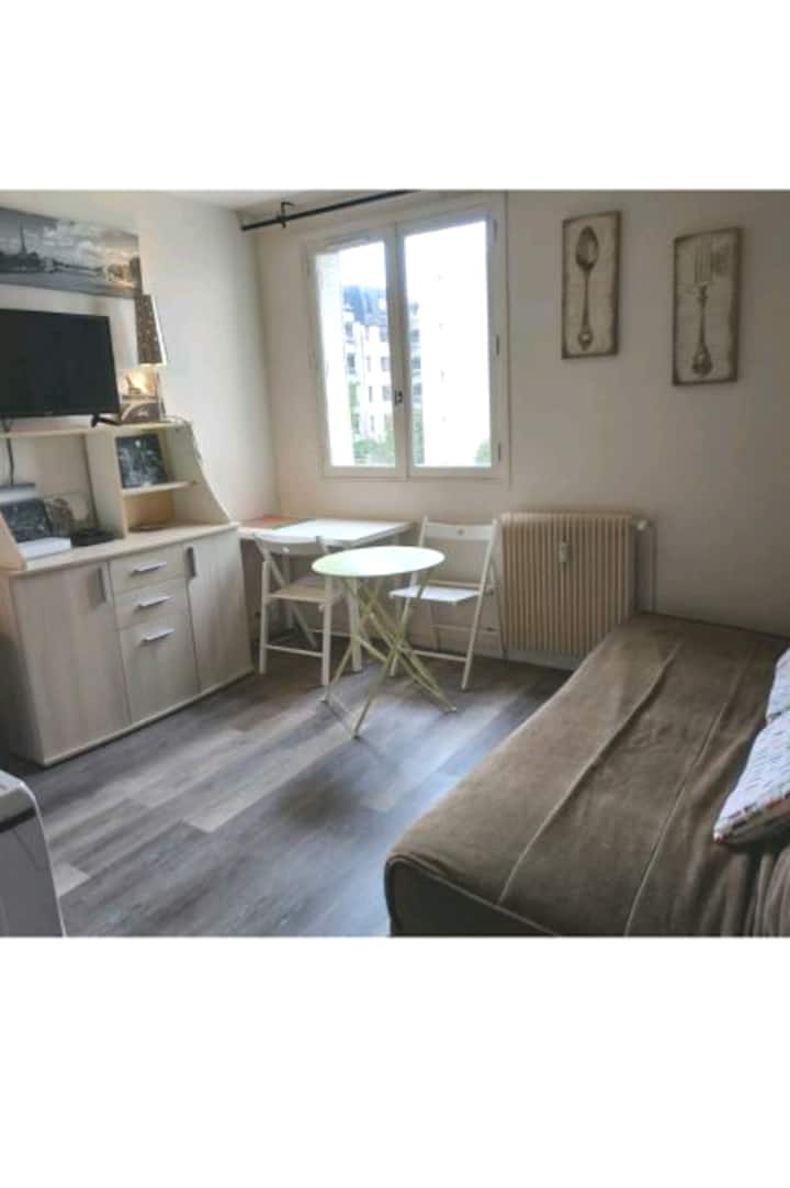 Studio Aux Portes De Versailles Avec Parking Privé - Le Chesnay