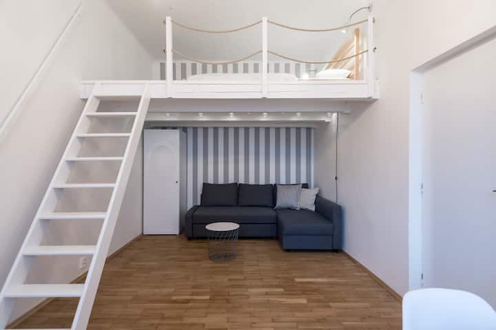 Modern Apartment In Prague Centre Next To The Park - Prague