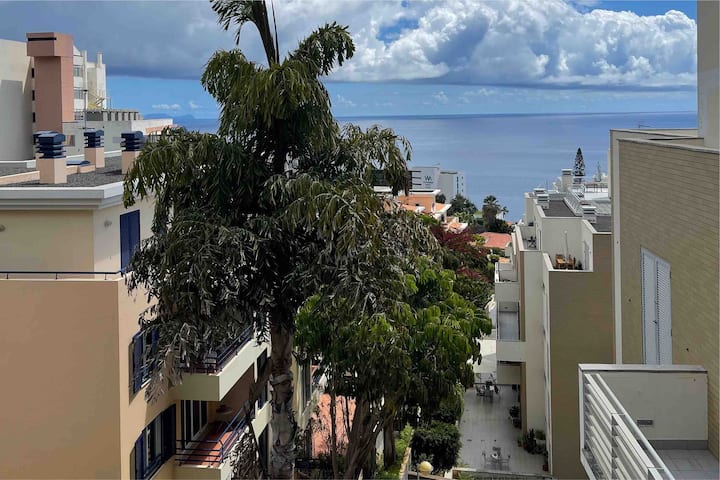 Sunny Coast 1bdr Apt In Hotel Zone+parking - Madeira