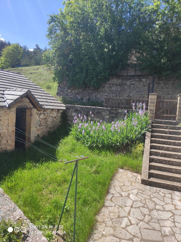 Maison Indépendante Sur Le Causse De Sauveterre - Lozère