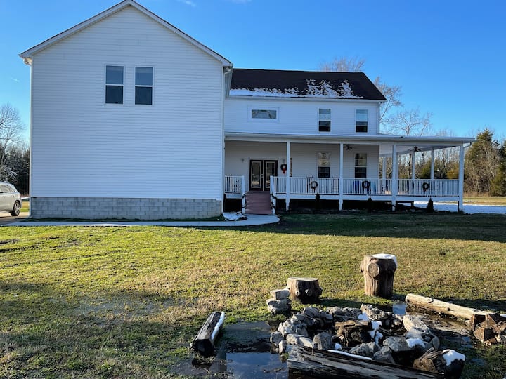 'Laguiaville, A Home Away From Home. - Lebanon, TN