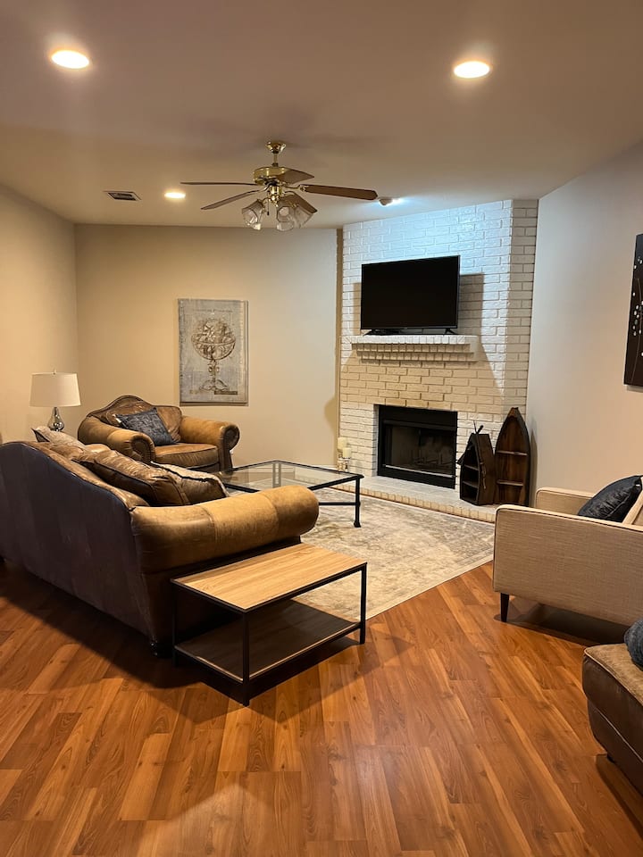Townhome In Great Location! - Midland, TX