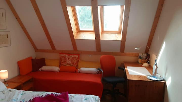 Ferienzimmer Sonnenaufgang Auch Für Geschäftsleute - Saarbrücken