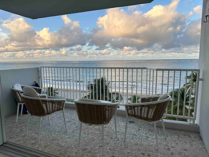 Relax Oceanfront @ Marbella West - San Juan