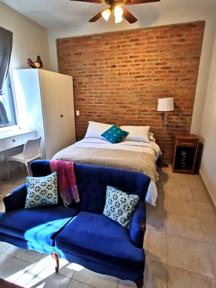 Charming Room On Colon St. In Downtown Ajijic - Ajijic
