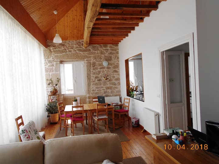 Casa De Piedra En El Centro De Guitiriz - Galice