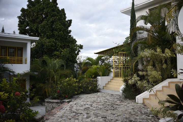 Townhouses In A Peaceful And Quiet Gated Complex 3 - Puerto Príncipe