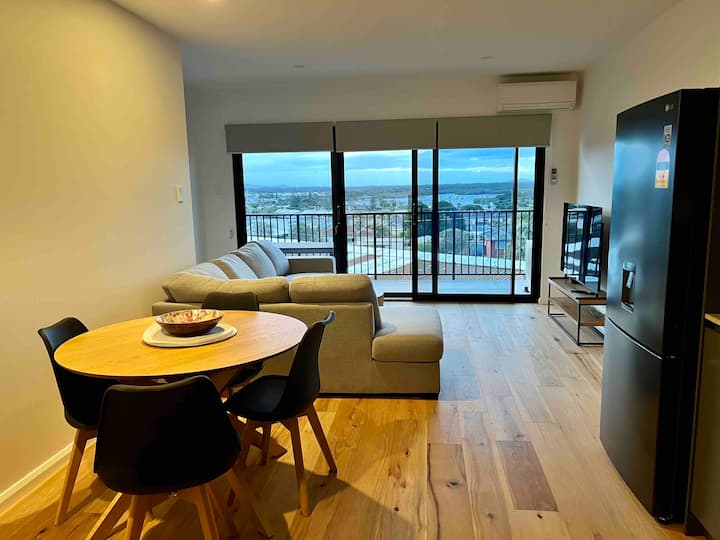Port View Modern Apartment - ポート・マッコリー