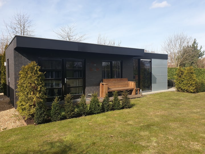 Huis Met Eigen Terras, Mooie Wandel En Fietsroutes - Eersel