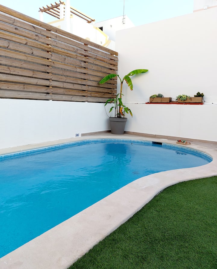 Moradia Com Piscina Para Toda A Família! - Praia da Luz