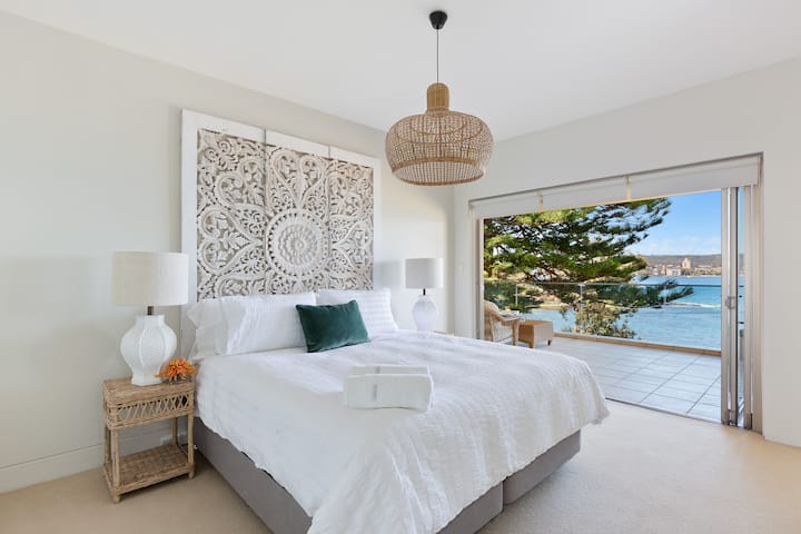 Manly Waterfront Summer Rental.  A Unique Retreat - Manly