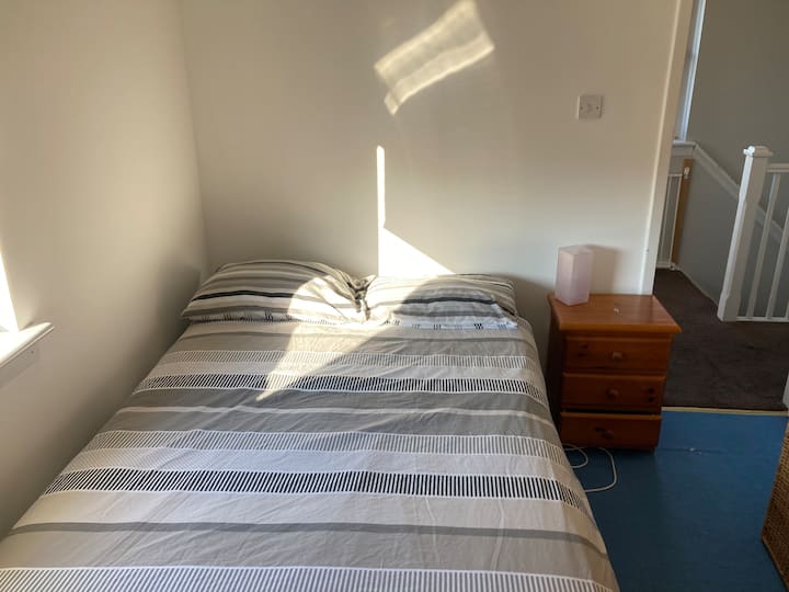 Room In 3 Bed House With Back And Front Garden - East Lothian