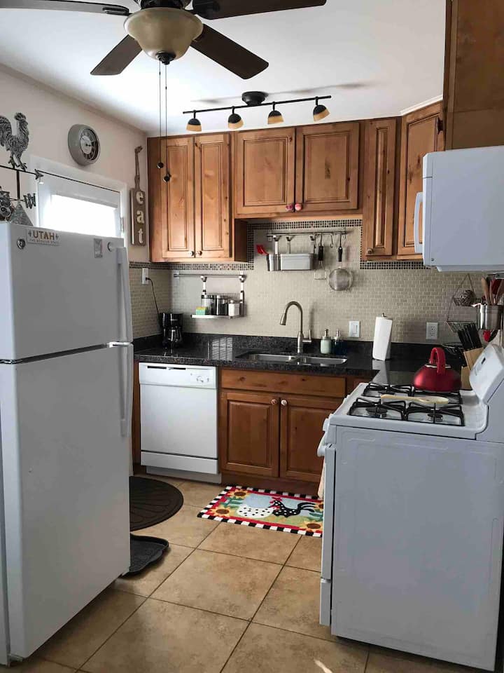 Entire Home In Heart Of Sugar House - Salt Lake City, UT