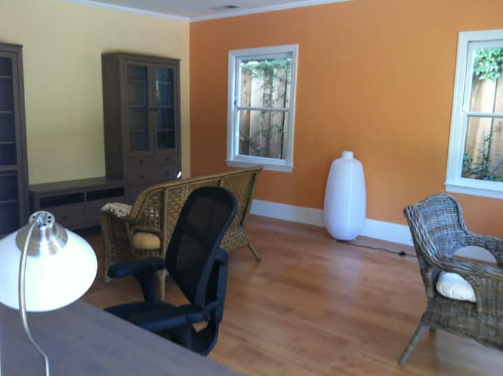 1br - 600ft2 - Private Backyard Cottage - Palo Alto, CA