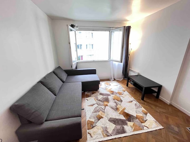2p Lumineux + Parking - Stade De France - Aubervilliers
