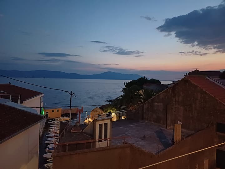Lina - Lovely Flat Near The Sea With A Nice View - Gradac