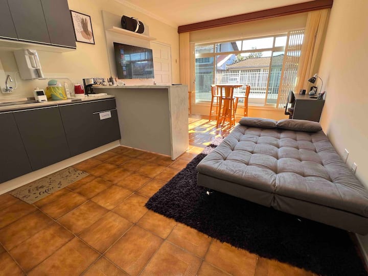 Suíte C/ Banheira, Tv Smart E Wi-fi Rápido - Joinville