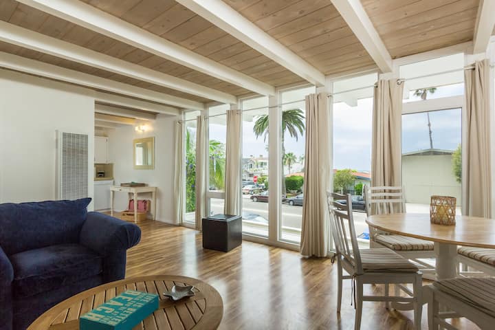 On 18th And Coast, Beach & Park Just Steps Away - Del Mar, CA