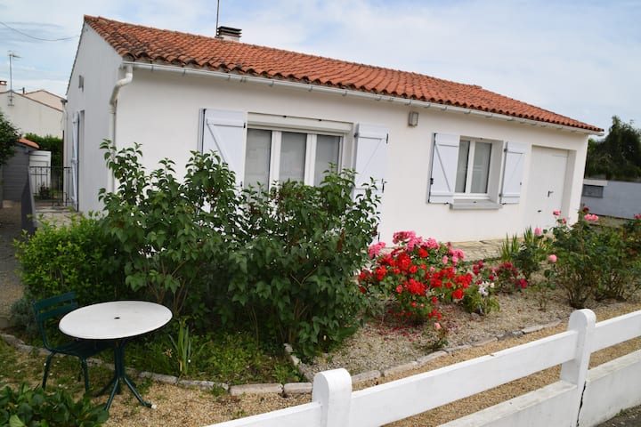 Maison Paisible Proche Des Commerces Et De La Mer - Longeville-sur-Mer