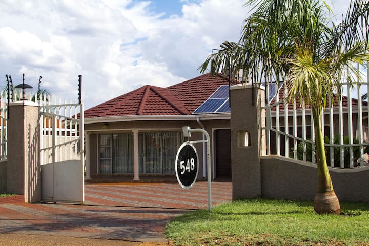 Cozy Home In Westgate With Solar Power - Harare